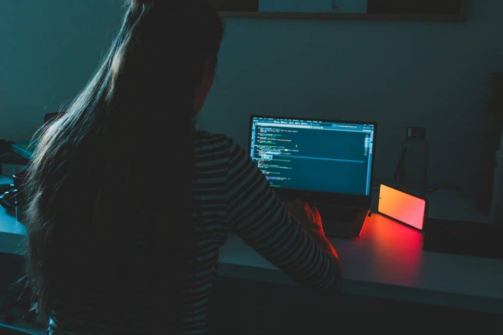 Programmieren studieren - Alle wichtigen Infos zum Einstieg